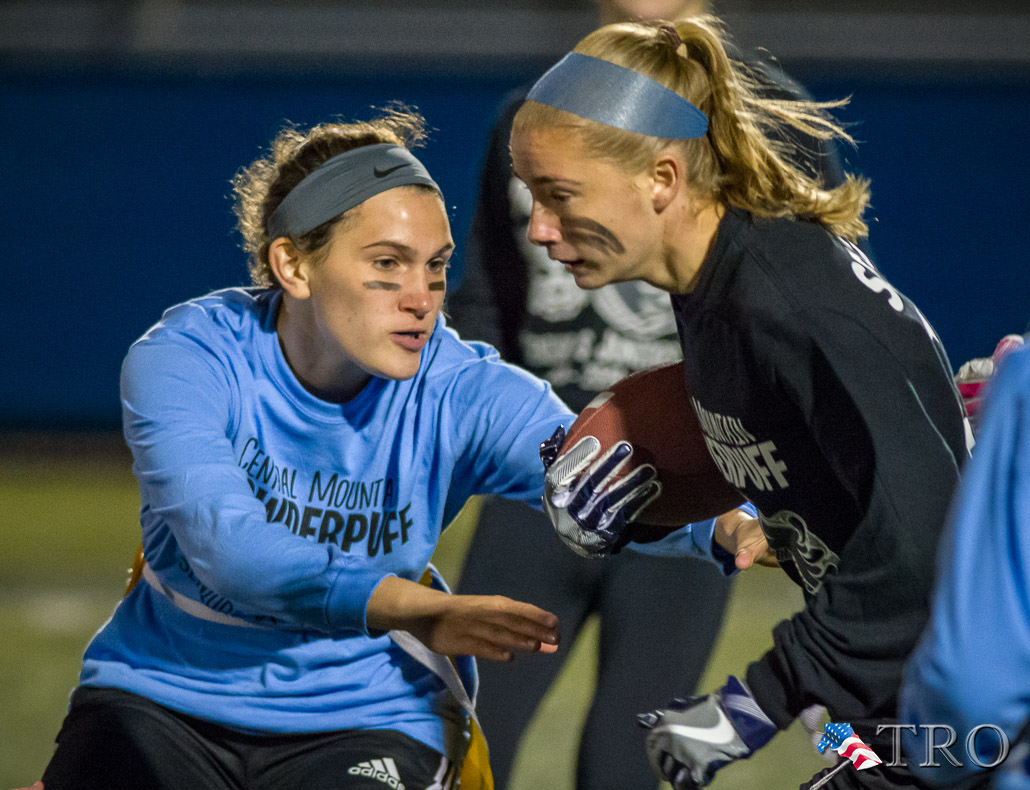 p-puff-game-006-181101.jpg – The Record Online