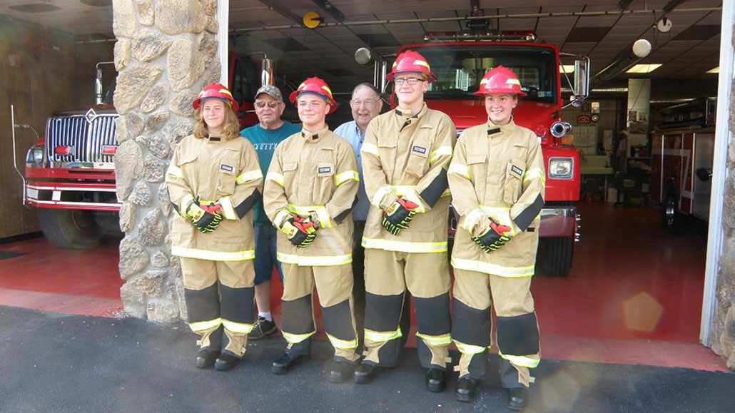 Community Foundation Grant Outfits Junior Firefighters – The Record Online
