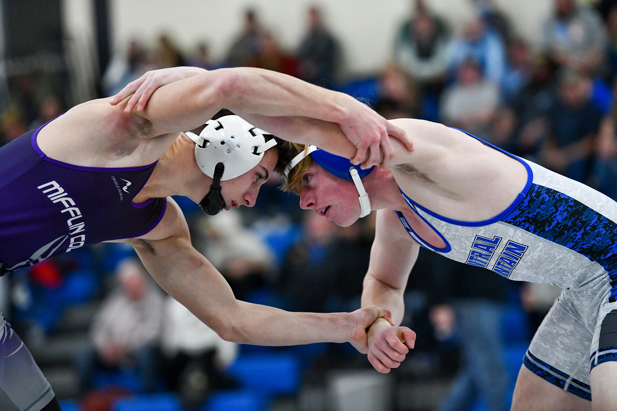 Mifflin County downs Central Mountain Wrestling, 48-21 – The Record Online